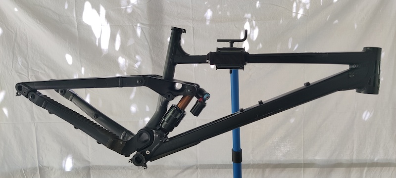 2021 RAAW Jibb, frame and shock size Large For Sale