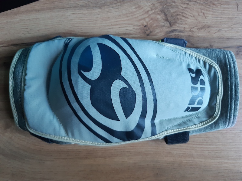 IXS Carve EVO+ knee guard - problem with Xmatter protection foam ...