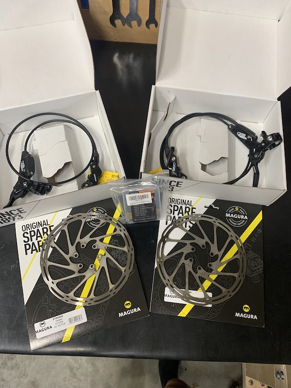 2020 Sram G2 R Disc Brake Set with 2 Sram Centerline Rotors For Sale