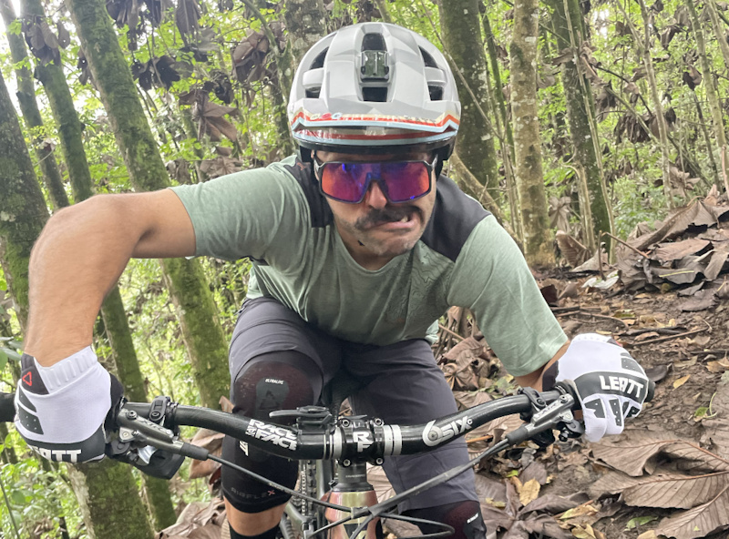 Video: Riding & Tech Tips with Marcelo Gutierrez - Pinkbike