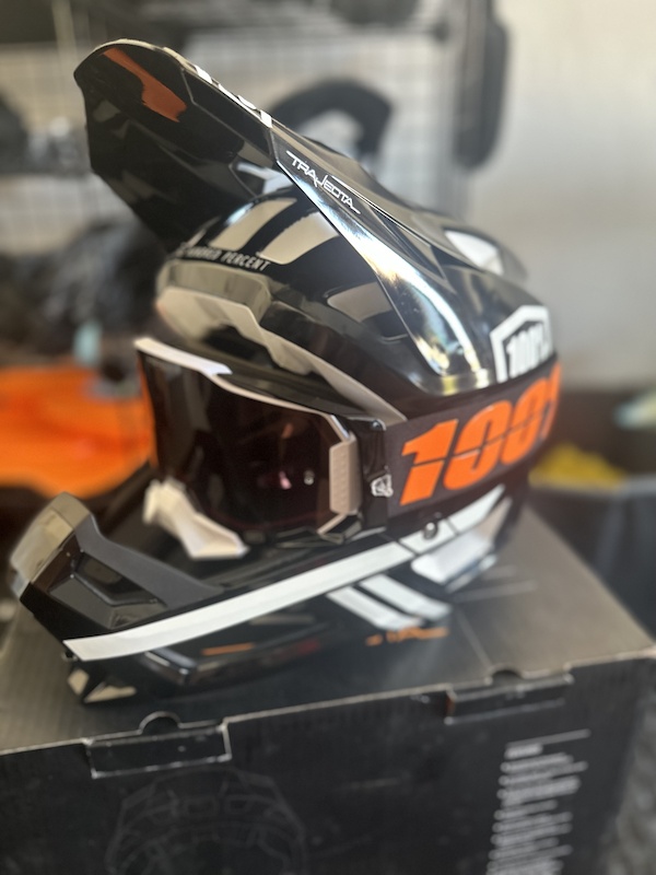 2021 100% Trajecta Helmet With Armega Goggles For Sale