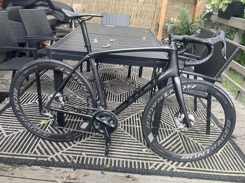 2019 Trek Domane SLR7 black Ultegra Di2 tubeless XL 60cm For Sale