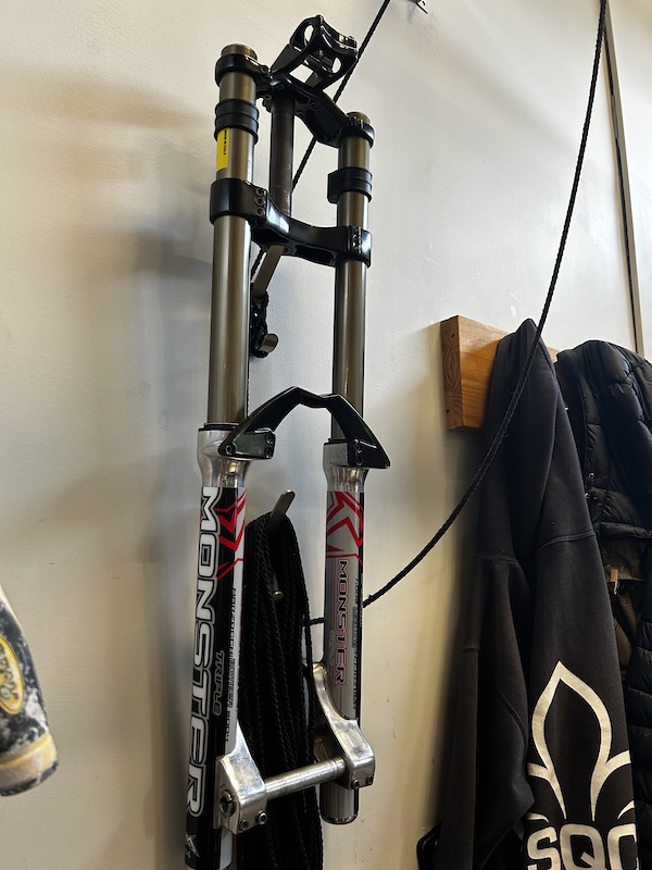 2005 Marzocchi Bomber Monster T fresh service For Sale