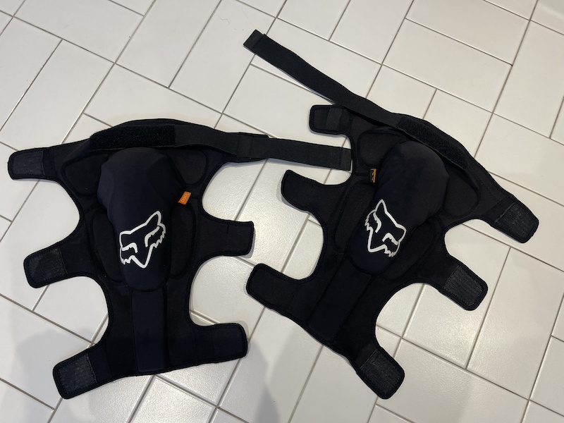 2023 FOX Launch D3O Knee / Shin Pads - size small For Sale