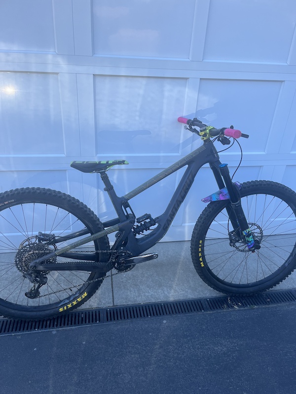 2021 Santa Cruz Megatower Medium For Sale