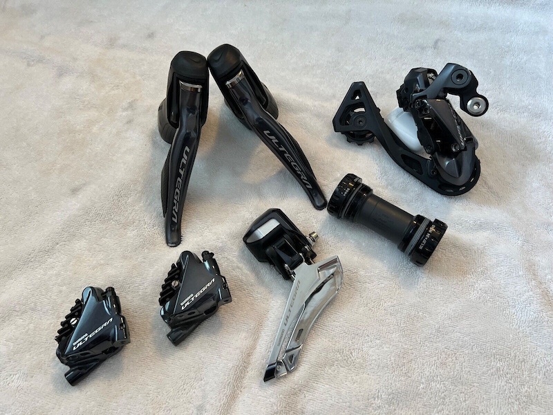 2022 Shimano Ultegra Di2 R8070 Hydraulic 11-Speed For Sale