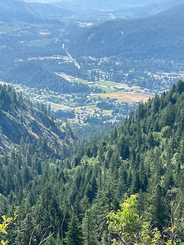 Tumwater Mountain Road FS 7701 Mountain Biking Trail - Leavenworth