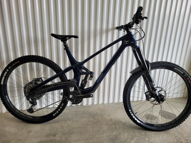 2022 Devinci Spartan HP Carbone For Sale