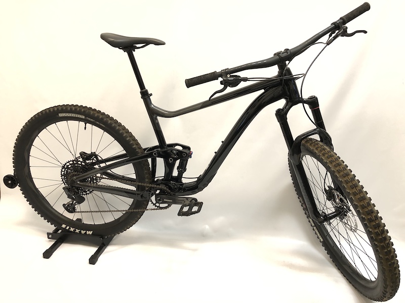 XL Giant Trance X Full Suspension Mountain Bike For Sale