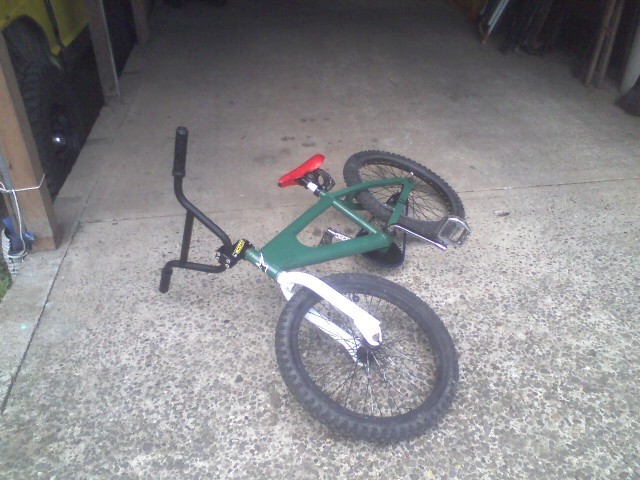 green and white redline single x For Sale