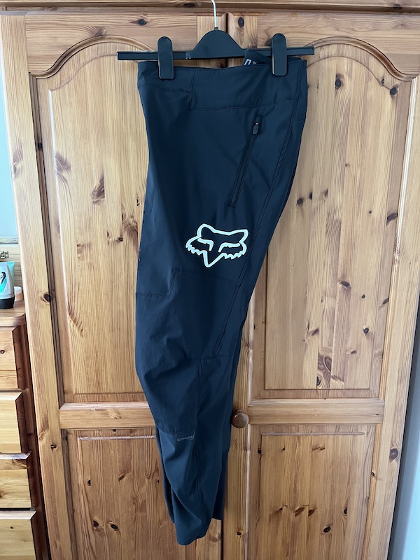 2023 Men’s Fox Defend MTB Pants 34” For Sale