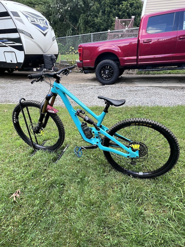 2022 YT capra core 4 Medium For Sale