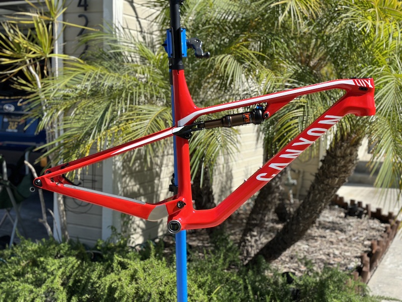 2020 Canyon LUX + Fox Float Factory kashima, headset + BB For Sale
