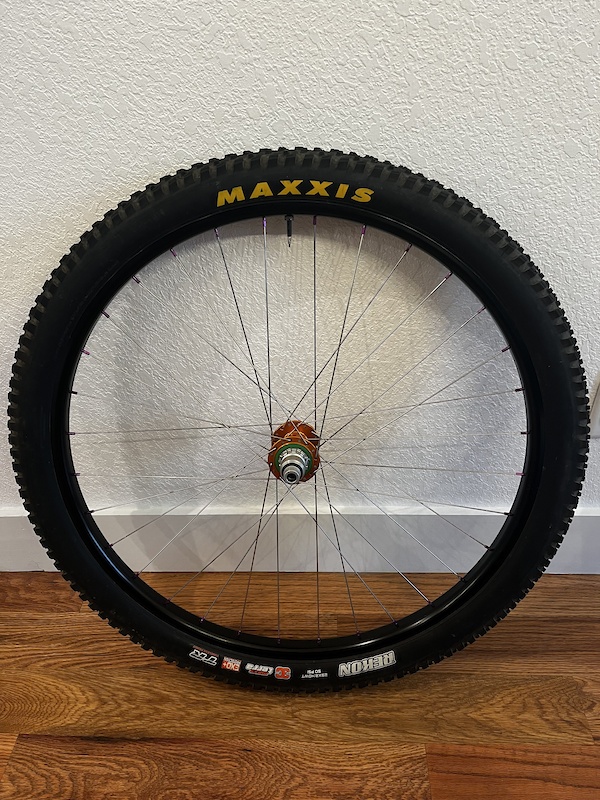 2020 Stan's Flow MK3 | Hope Pro 4 Wheelset +Tires For Sale