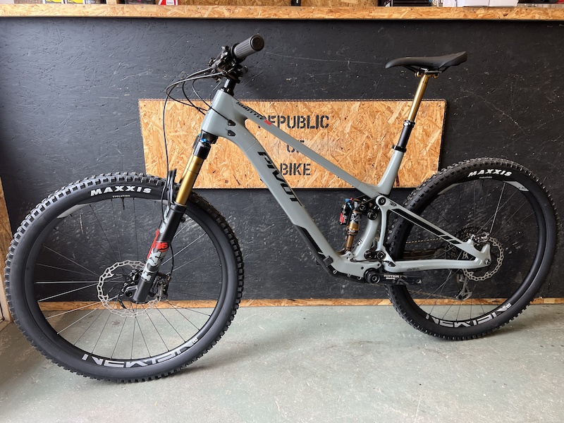 2023 Pivot Shuttle SL ProX01 For Sale