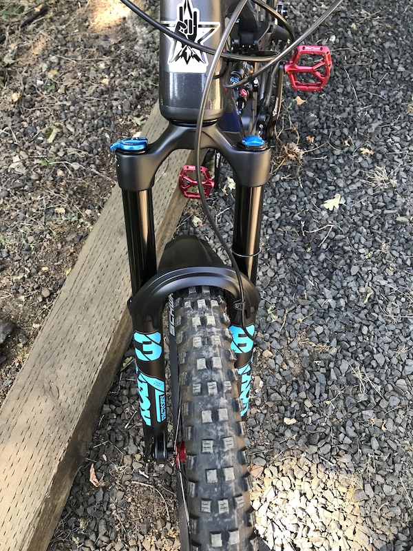 2023 Fox 38 performance For Sale