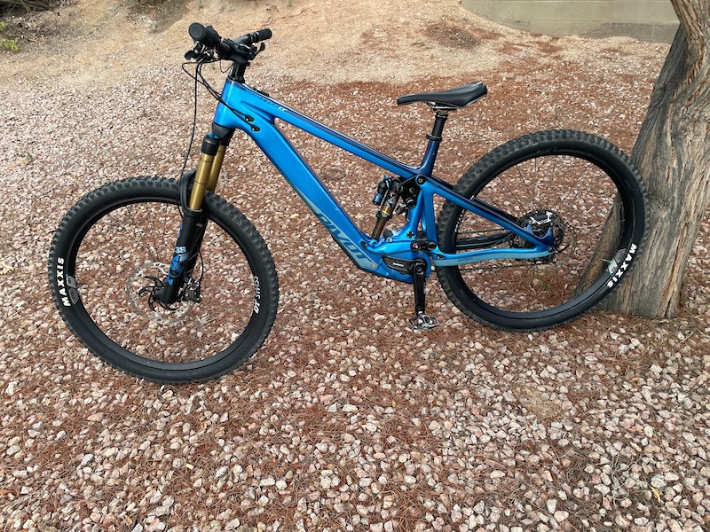 2023 PIVOT Shuttle LT TEAM XTR LG Blue For Sale