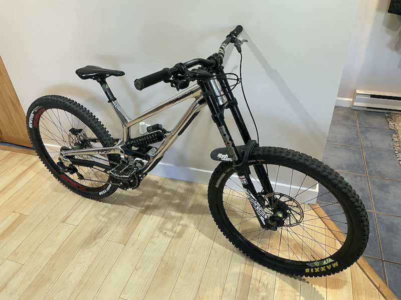 2022 New Commencal FRS (Furious) For Sale