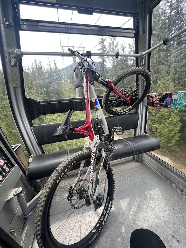 2020 commencal supreme V4.4 Team edition For Sale
