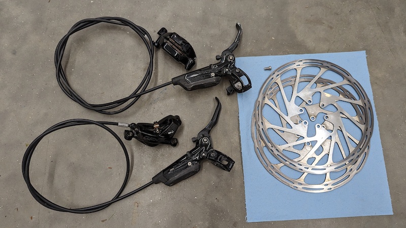 2022 SRAM Code RSC + centerline 200mm F/R For Sale