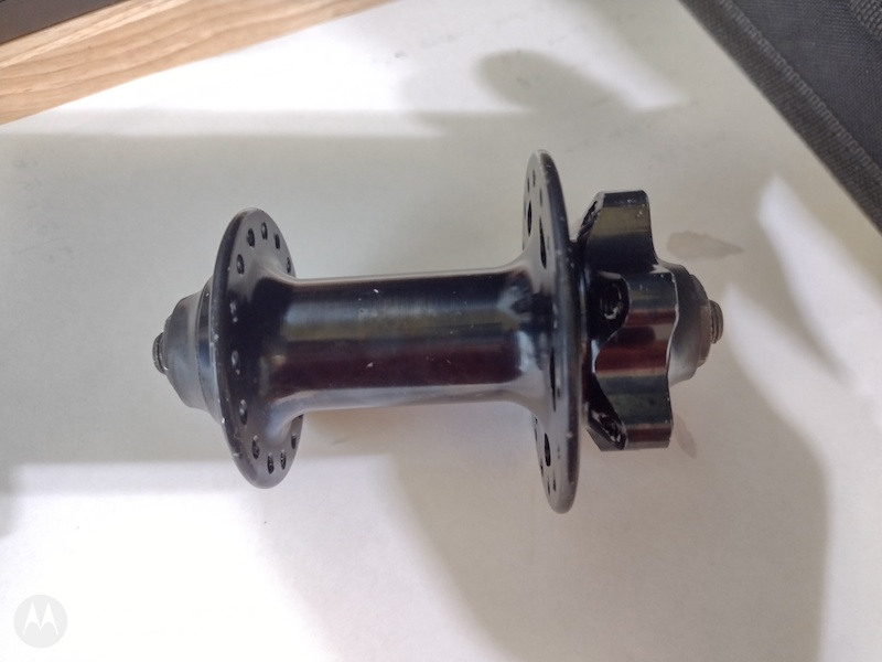 Specialized 32H 6-Bolt 100mm QR Front Hub For Sale