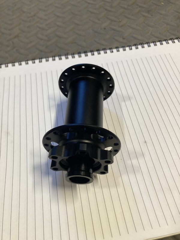 15x110 Boost 32H front hub - 140g For Sale