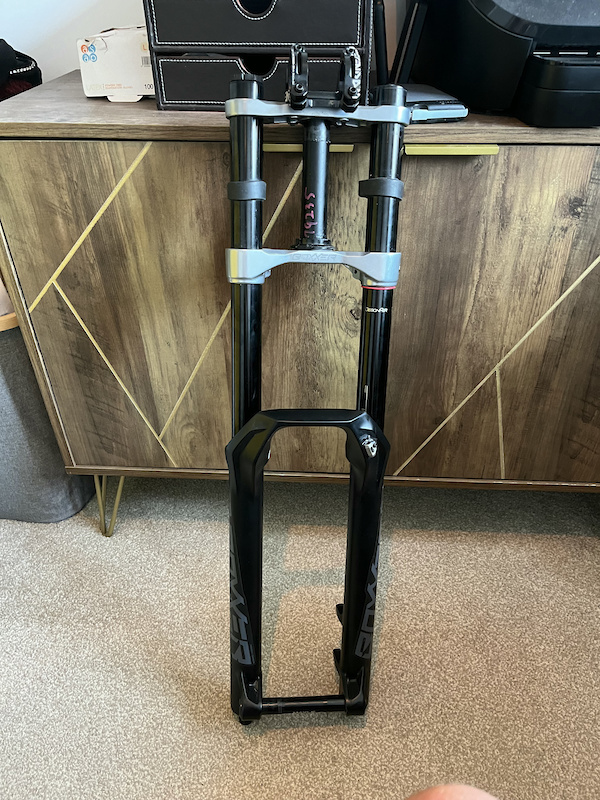 2023 DH duel crown 180 ROCK SHOX Boxxer Fork For Sale