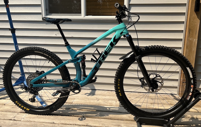 2020 Fuel EX 9.8, Size M/L **PRICE DROP** For Sale