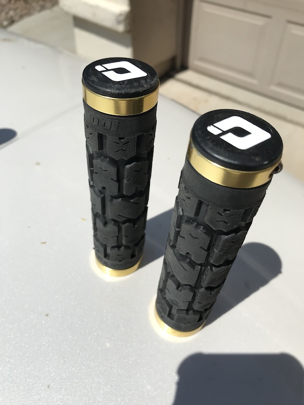 2022 ODI Rogue Grips 2 pairs gold and black For Sale