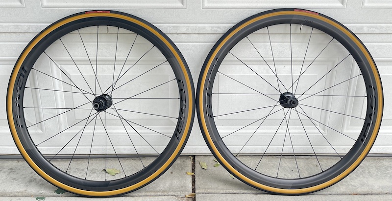 2022 Roval Alpinist CLX Carbon disc Wheelset 700c Tires For Sale