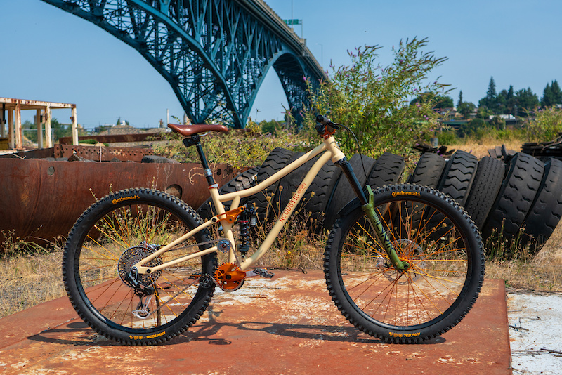 Bike Check: Acoustic's V2 Steel High Pivot - Pinkbike