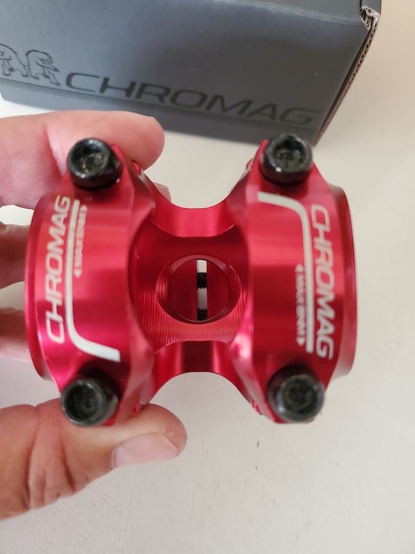 2023 Chromag Bza Stem 35mm red For Sale