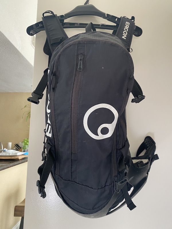 2019 Ergon BC2 Hydration Backpack with 3L bladder For Sale