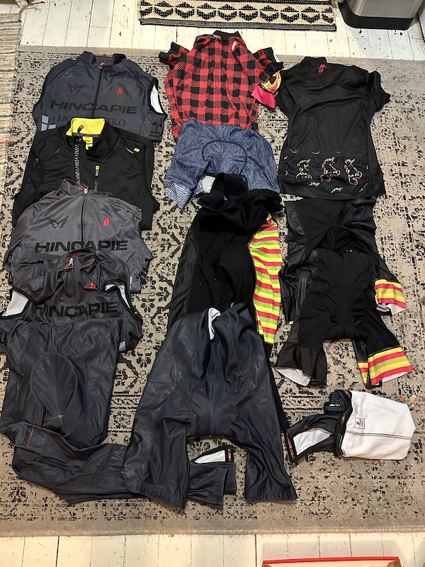 Road / Mountain Cycling Kit Small - XS - gear clothing For Sale