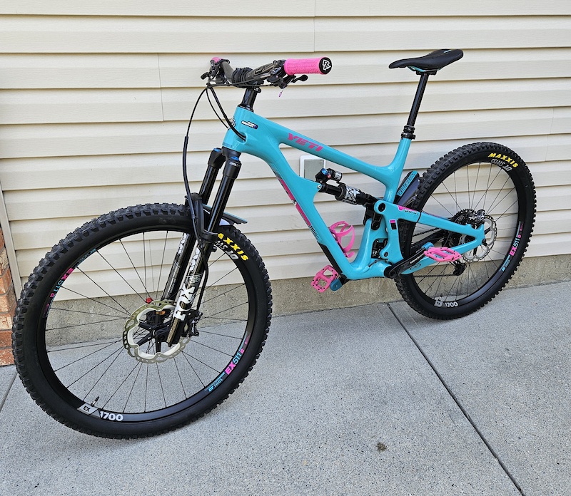 2022 Yeti SB150 XL Carbon Custom Build Spec For Sale