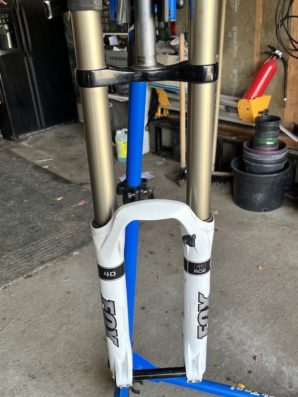 2010 Fox RC2 40 For Sale