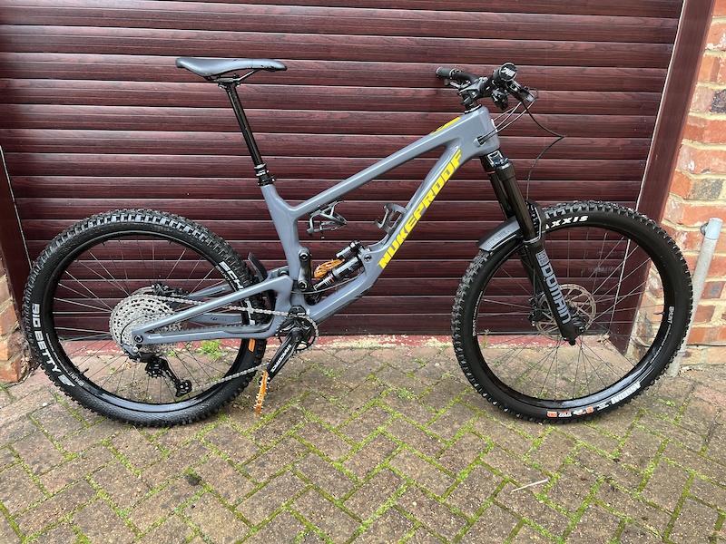 2023 Nukeproof Giga Comp Carbon XL 290 / mullet For Sale