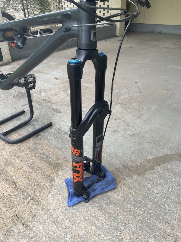 2022 Fox 38 Performance w/GRIP2 Upgrade. For Sale