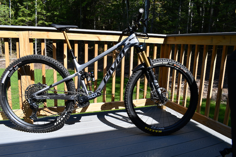 2022 Medium Pivot Trail 429 Enduro Silver For Sale