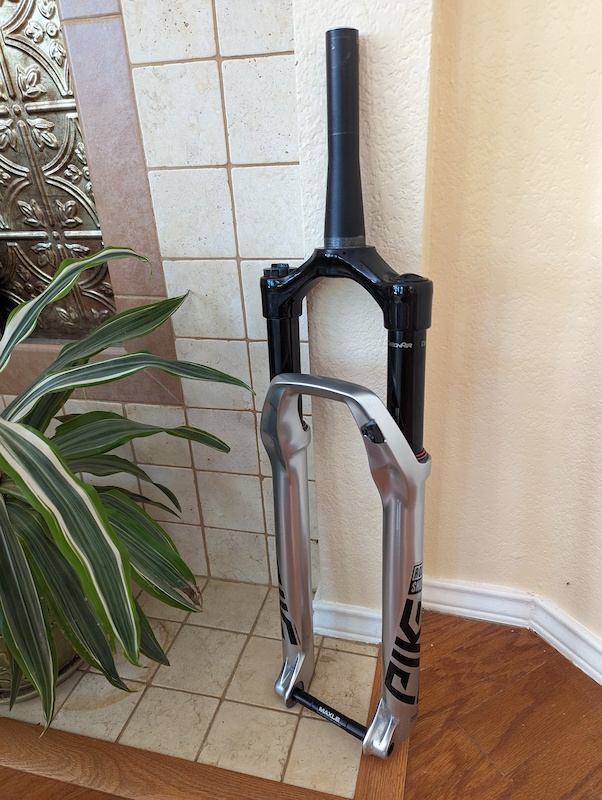 2022 Rockshox Pike Ultimate B3 RC2, 120mm, 29", Silver For Sale