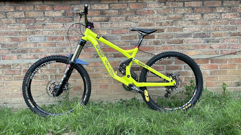 2015 Commencal supreme For Sale
