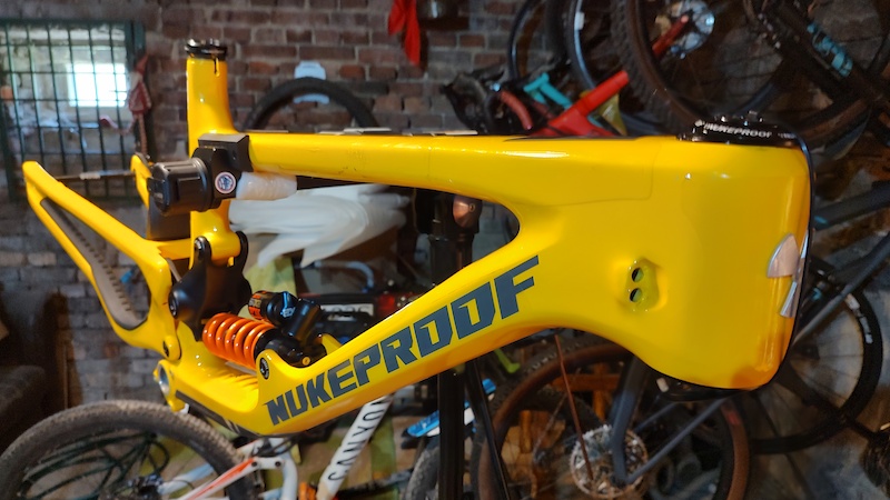 2022 Nukeproof Giga 290 Carbon, large, Fox DHX2 For Sale