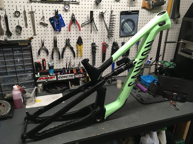 2021 Canyon Spectral CF frame, small For Sale