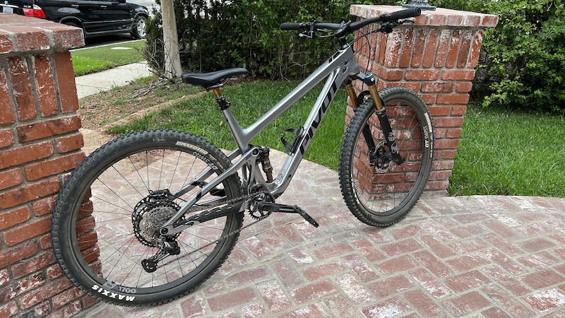 2022 Pivot Trail 429 XTR/XT Pro For Sale