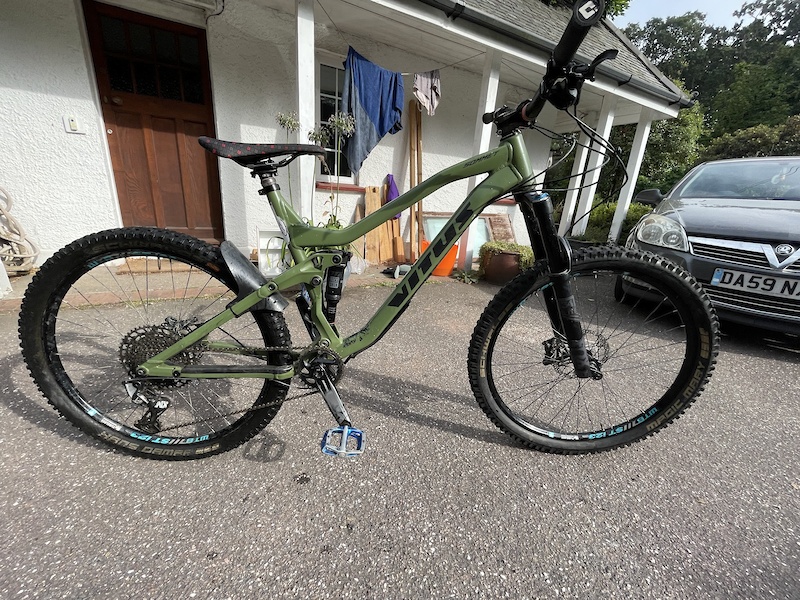 2020 Vitus sommet large full bike For Sale