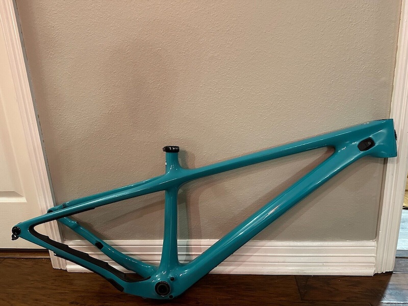 2022 Yeti ARC T-Series Carbon Frame For Sale
