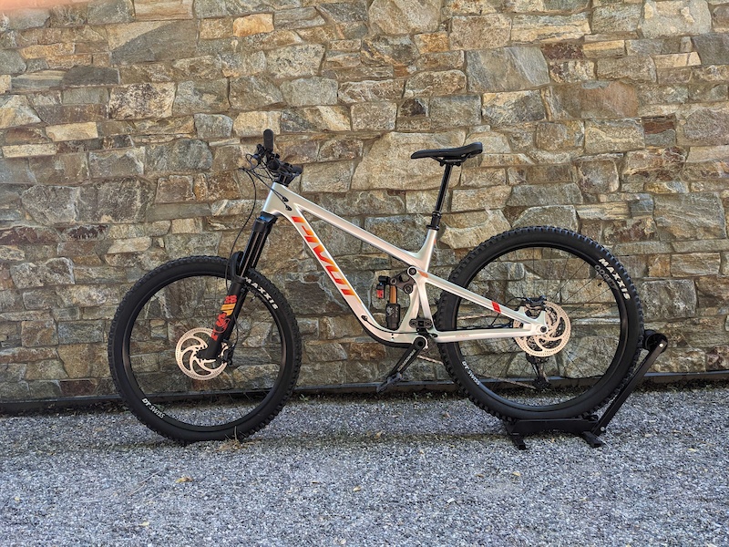 2023 Brand New - Pivot Firebird L SLX/XT For Sale