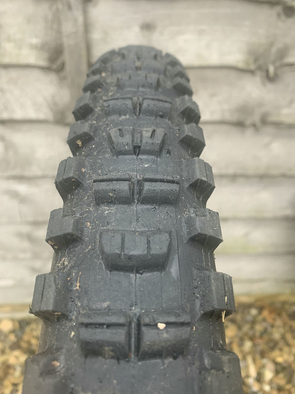 2023 MAXXIS DHR2 275 DH Maxx Grip 275 ridden twice For Sale