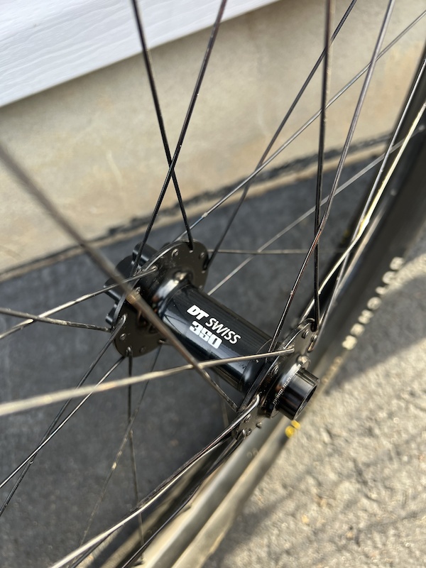 2020 Specialized Roval Traverse Carbon 27.5 wheelset For Sale