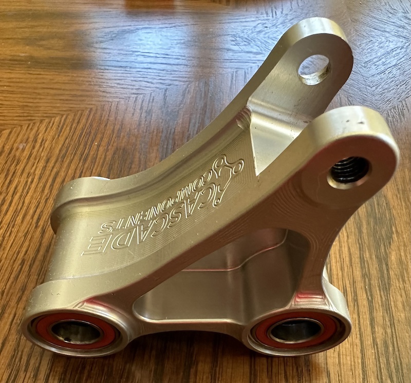 2021 Santa Cruz Hightower v2 Cascade long travel link For Sale